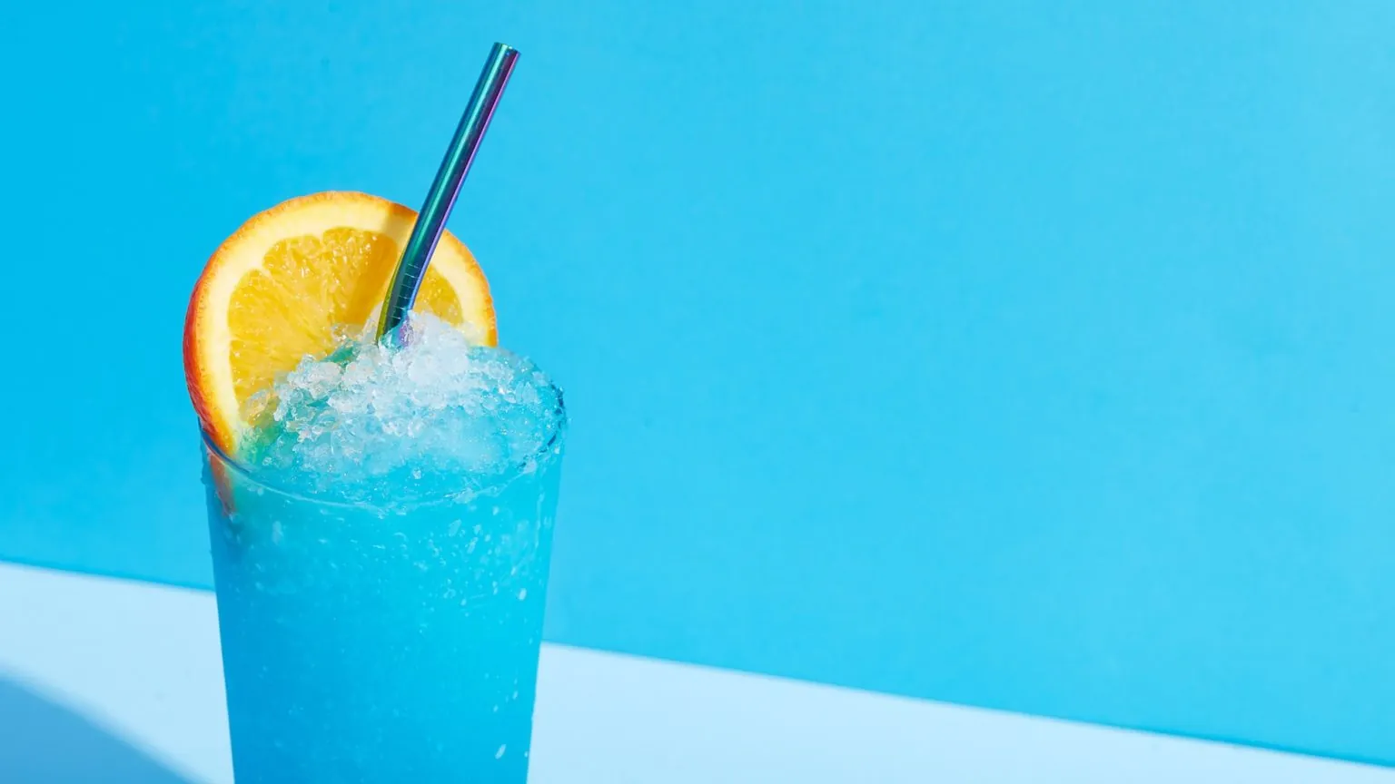 Nos meilleures recettes (faciles à faire) de cocktail bleu - 1 ou 2 ...